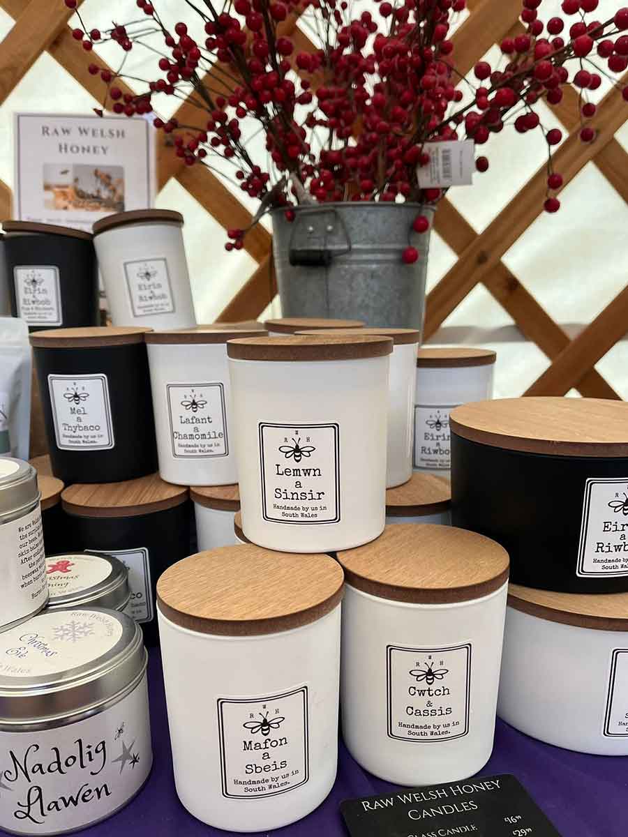 Christmas Shopping - Forage